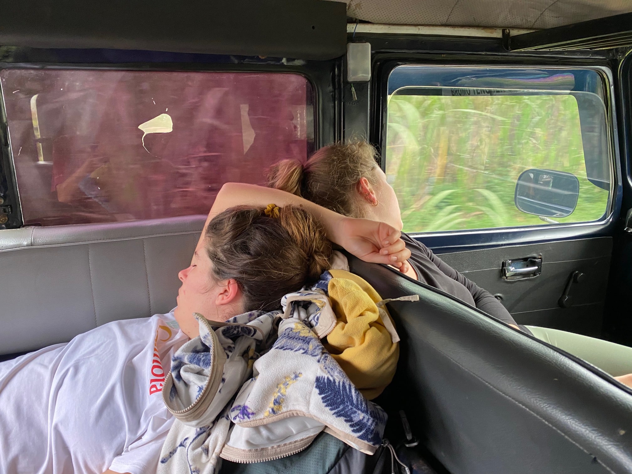 10 conseils pour bien dormir dans un bus de nuit