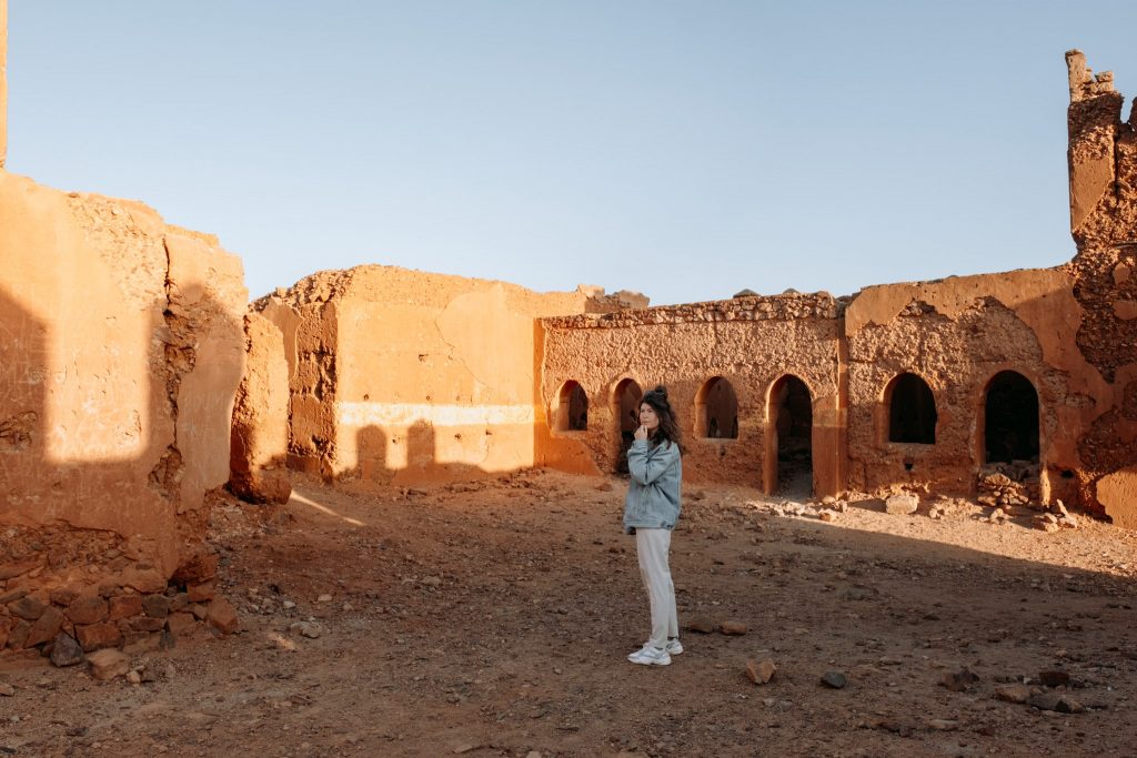 Visiter Mirleft au Maroc : guide entre plages, surf et souk