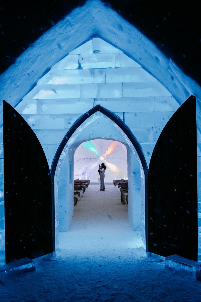 Hotel de Glace à Québec : une nuit givrée et insolite